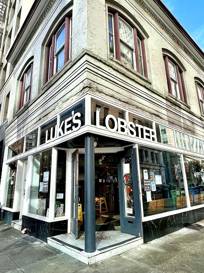 Luke's Lobster: Where Maine meets San Francisco in this corner spot that proves sometimes perfection comes in a simple, perfectly toasted roll.