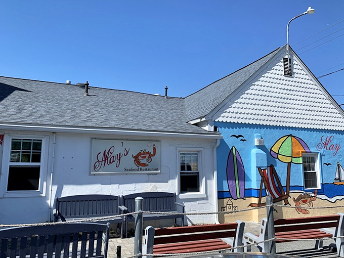 May's cheerful beach mural promises a coastal escape in landlocked Frederick. The seafood delivers on that promise!