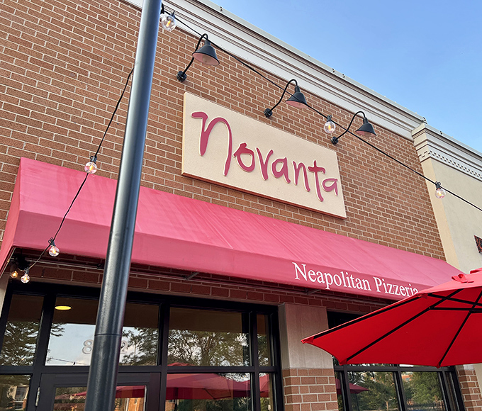 Novanta's bright red awning is like a wink from Italy &ndash; "Just wait until you taste what's cooking in our 900-degree oven!"