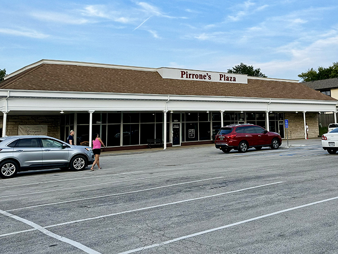 Pirrone's Plaza doesn't need flashy neon&mdash;just follow the parade of locals who've been making Friday night pizza pilgrimages here for generations.