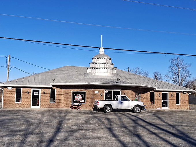 Skylight Inn's iconic capitol dome isn't just architectural showing off—it's a declaration that you've arrived at barbecue royalty. Democracy of deliciousness!