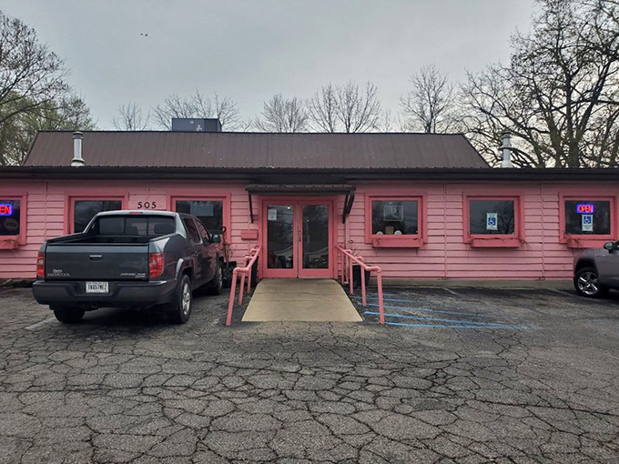 That pink building isn't being subtle! Smokin' Jack's announces its pork paradise with the confidence of a place that knows its ribs.