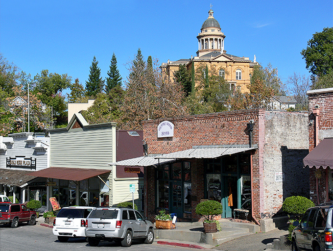 Auburn's historic district showcases beautifully preserved buildings where Gold Rush dreams were made and lost.
