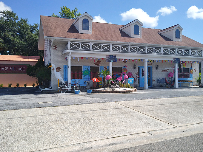 Where manatees and shoppers both find paradise&mdash;Crystal River's sunny streets offer the perfect prelude to underwater adventures.