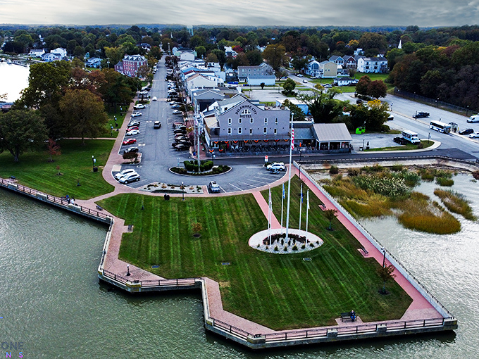 Waterfront views and historic architecture make Delaware City a hidden gem. Like stepping into a coastal postcard where everyone knows your coffee order!