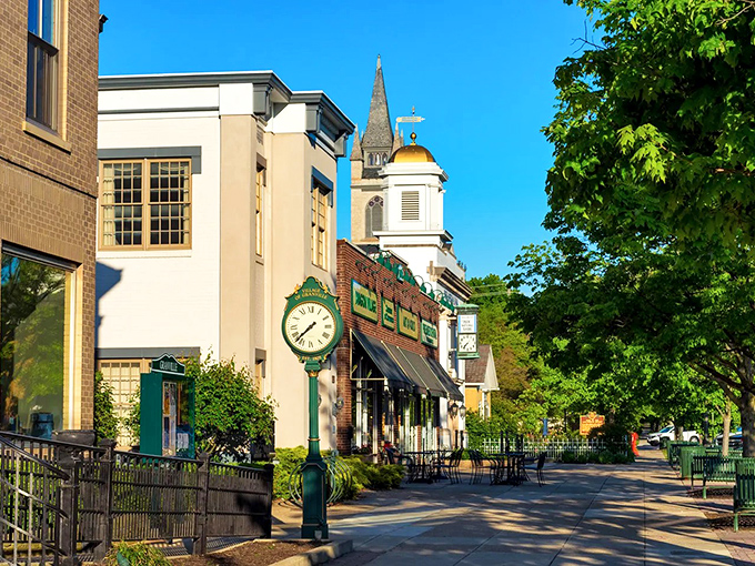 Timeless beauty on every corner &mdash; discover the historic elegance of Granville&rsquo;s downtown.