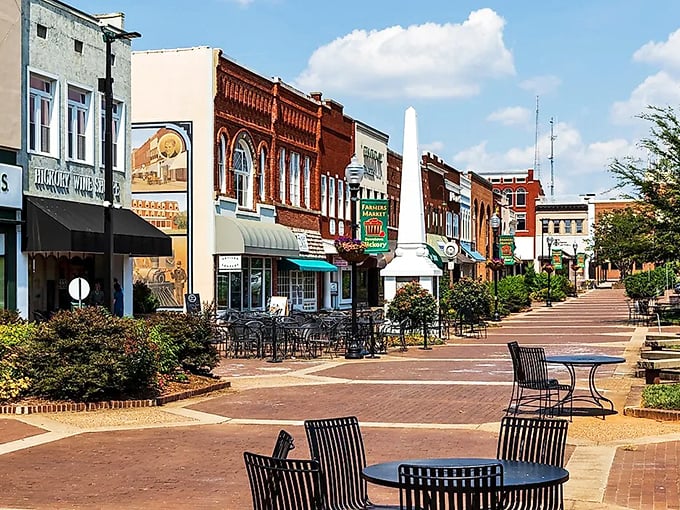 Time seems to slow down along Hickory's tree-lined streets, where historic buildings house modern treasures.