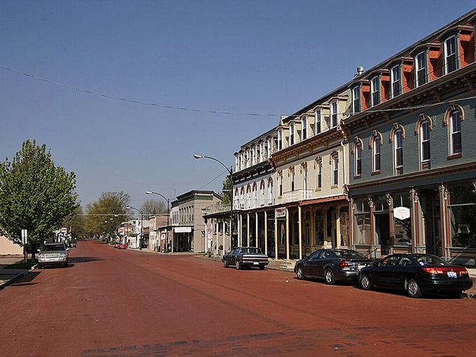The historic buildings of Lebanon line up like old friends catching up on a century of gossip.
