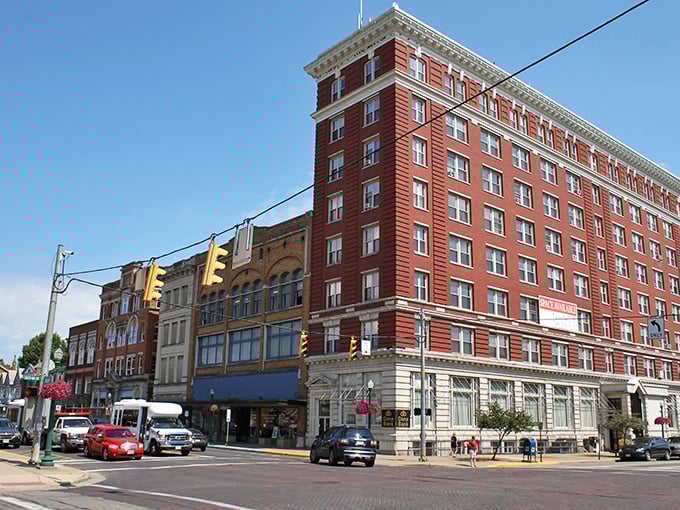 This grand historic building in Marietta has witnessed more history than your grandfather's stories about walking uphill both ways.