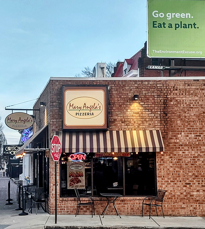 Where Richmond's pizza lovers gather when the sun goes down. Mary Angela's warm glow invites you into a world of perfect slices.