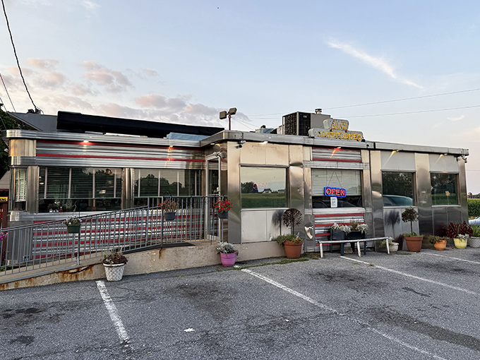 "Chrome sweet chrome! This roadside stunner has been turning heads and filling bellies in Amish Country for decades."