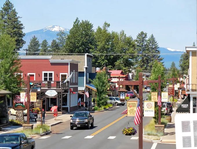 Sisters' Western-themed architecture makes you half-expect to see cowboys tying up their horses outside the shops.