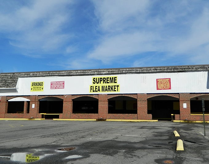 Sunshine and Supreme Flea Market&mdash;a perfect Richmond pairing that rivals peanut butter and jelly for sheer satisfaction.