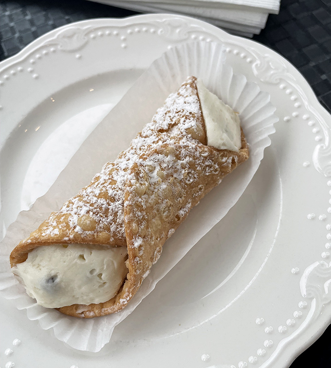 The perfect cannoli – crisp shell, creamy filling, dusted with powdered sugar – is the Italian equivalent of a perfect high note in an opera. Bravo!