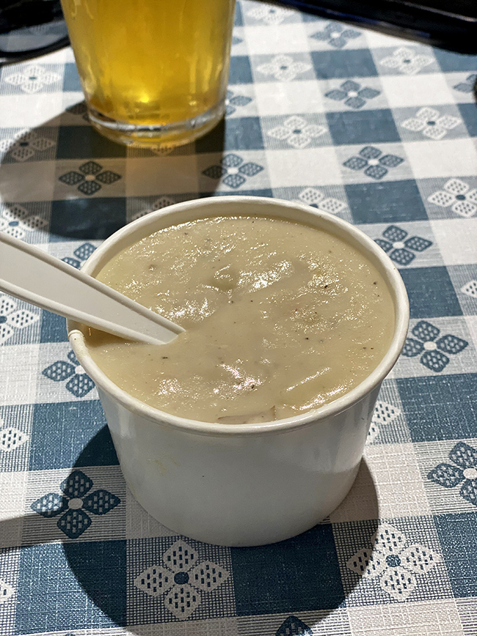 The clam chowder that launched a thousand road trips. Creamy, rich, and packed with tender clams—this is what comfort tastes like on a foggy San Diego afternoon.