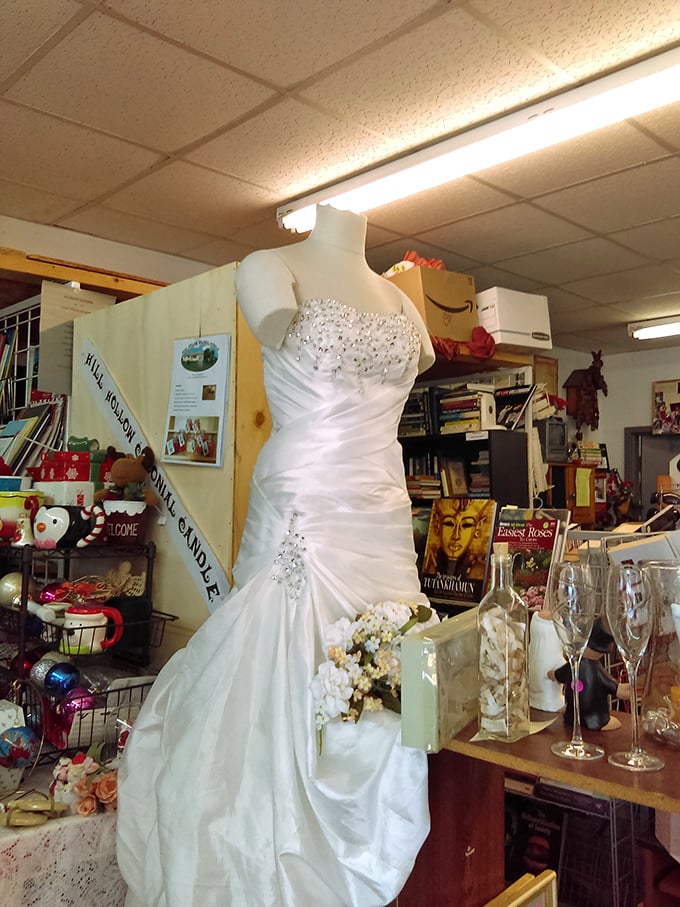 Wedding dress seeking second chance at happily-ever-after. Someone's "something borrowed" could become your "something new-to-you."