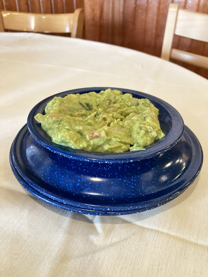 Guacamole so fresh it makes you wonder if there's an avocado tree hiding somewhere in the kitchen.