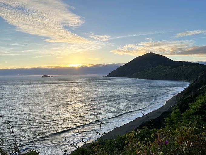 Humbug Mountain at sunset isn't actually humbug at all&mdash;it's the kind of view that makes you pull over, forget your schedule, and just breathe it all in.