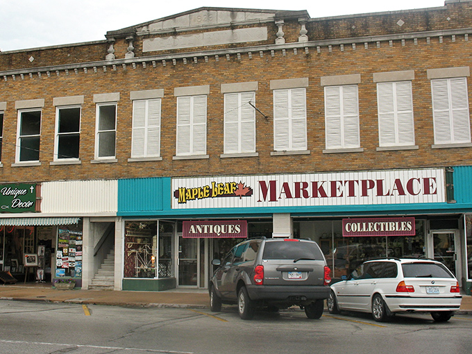 Maple Leaf Marketplace beckons treasure hunters with the universal antique store promise: "Someone else's weird collection could become your conversation starter!"