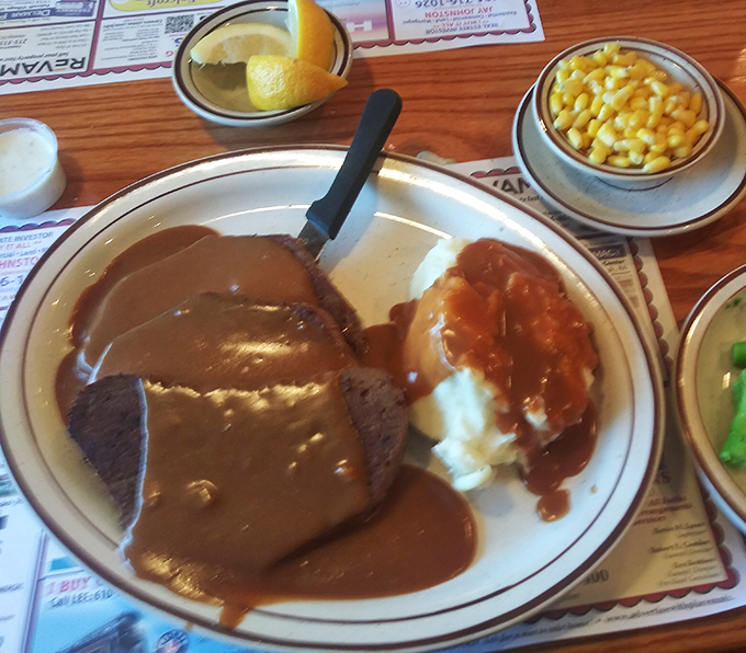 Meatloaf and mashed potatoes &ndash; the dynamic duo of diner cuisine. That gravy river should have its own national park designation.