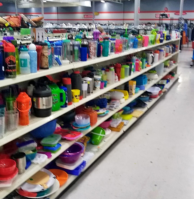 Kitchen essentials and hydration stations galore! From vintage thermoses to modern water bottles, this aisle holds liquid containment solutions for every generation.