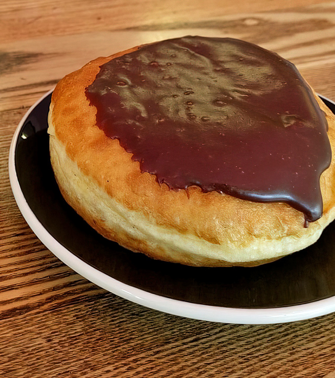 This Boston cream donut isn't just good "for vegan" – it's a masterpiece that would make any Bostonian shed a patriotic tear.