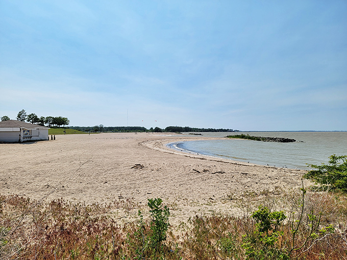 Lake Erie's sandy shores invite bare feet and daydreams. Who needs the Caribbean when this Great Lake getaway is just a road trip away?