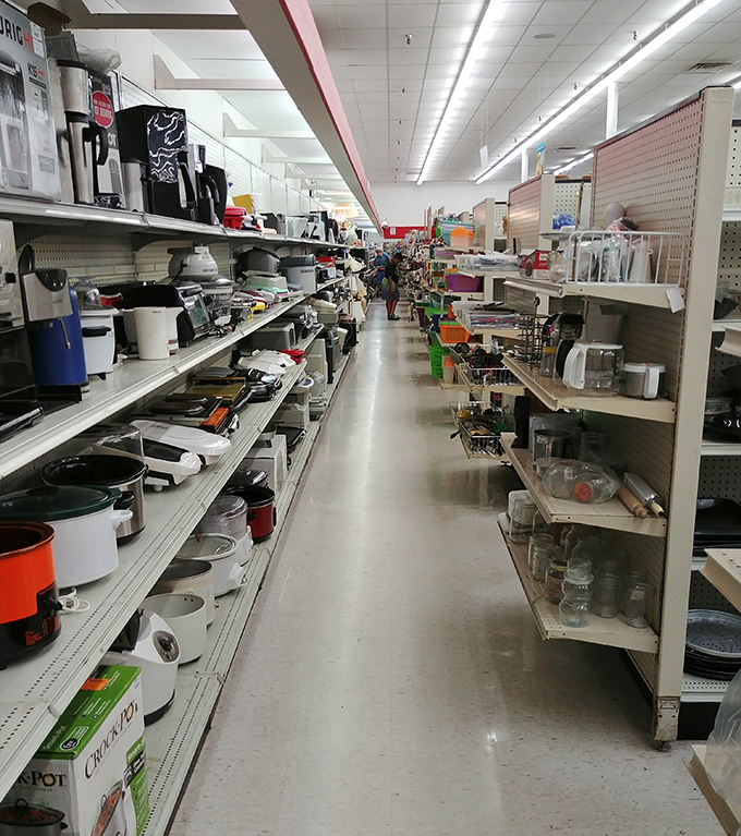 Kitchen gadget nirvana! Slow cookers, coffee makers, and appliances galore&mdash;because someone else's impulse purchase might be your perfect find.