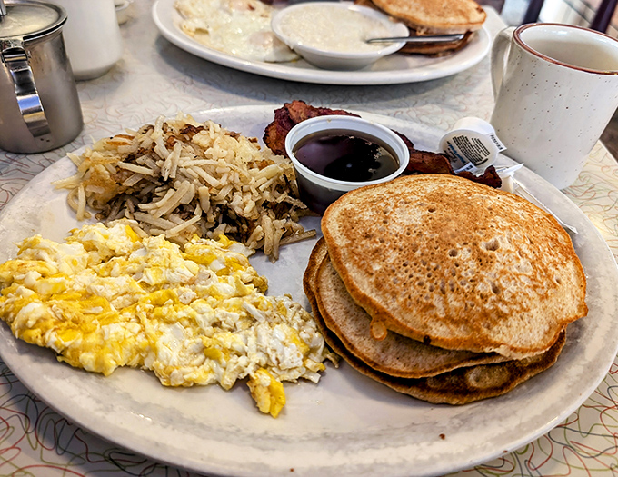 Breakfast platters that could fuel a Mississippi riverboat crew. Those scrambled eggs and pancakes aren't just food&mdash;they're edible sunshine on a plate. 