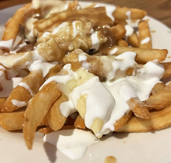 Poutine's fancy Canadian cousin has nothing on these gravy-smothered fries. The white sauce adds a Pennsylvania twist that would make even Québécois nod in approval.