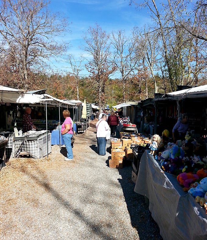 Weekend warriors unite! Nothing brings folks together quite like the shared thrill of the hunt.