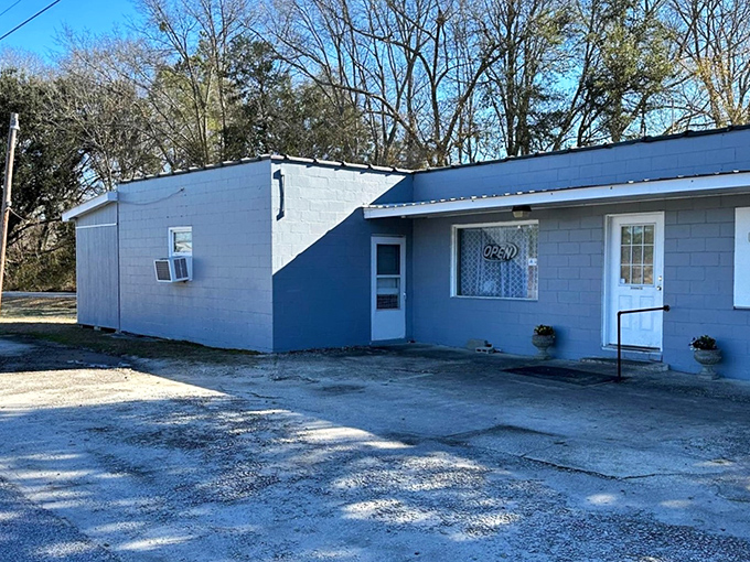 Bill's Grill's unassuming blue building is the culinary equivalent of a poker player with a royal flush—no need to show off.