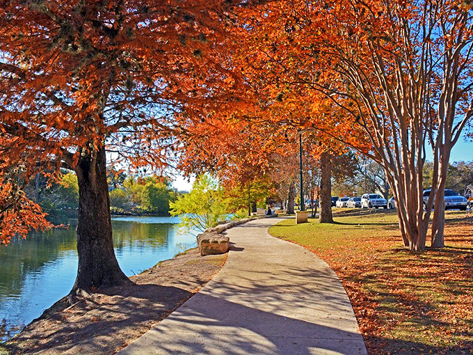 Boerne's riverside walking paths offer autumn colors that would make New England jealous&mdash;without the frostbite risk.