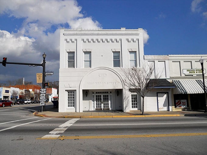 Camden's Little Theater still shows movies the way your grandparents remember – with real butter on the popcorn.