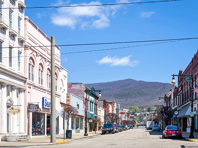 Covington's quiet streets might fool you, but there's vibrant life behind those historic facades. Small-town living with a soundtrack of gentle mountain breezes.