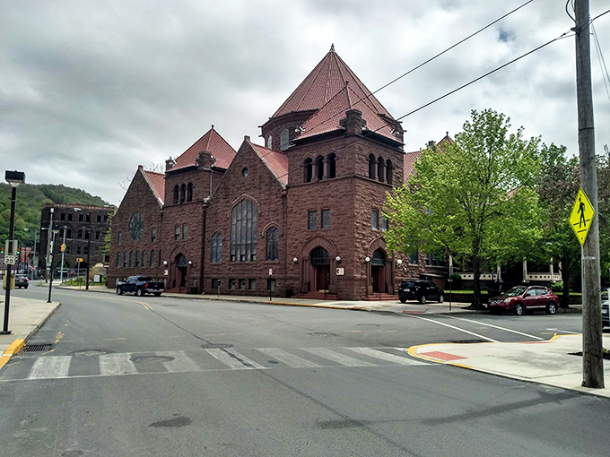 Johnstown's impressive stone architecture stands proudly against the skyline, offering grandeur without the grand price tag.
