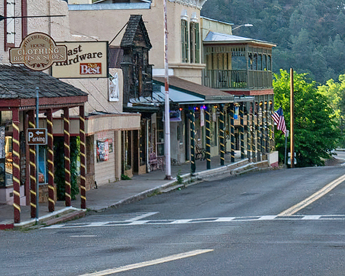 Step back in time! Mariposa's historic street looks like Hollywood's idea of the perfect Western town.