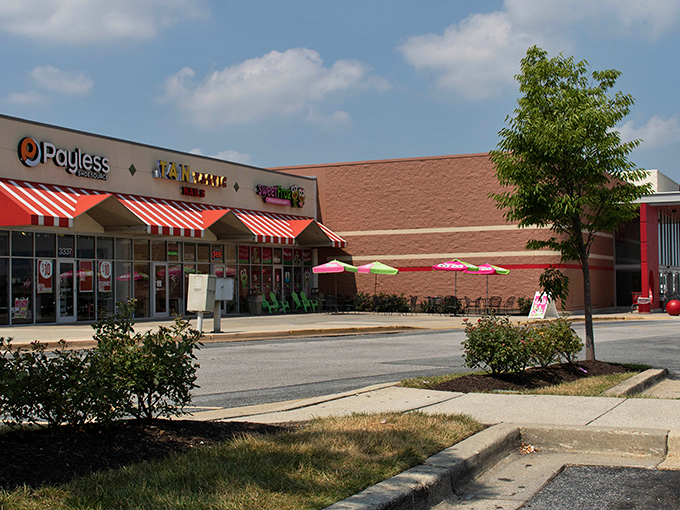 Maryland City's modern developments offer suburban comfort with convenient shopping and housing prices that won't send you into cardiac arrest.