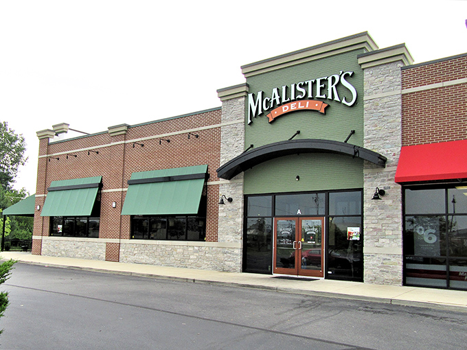 McAlister's welcoming fa&ccedil;ade promises sandwich architecture that would make Frank Lloyd Wright put down his blueprints and pick up a napkin.