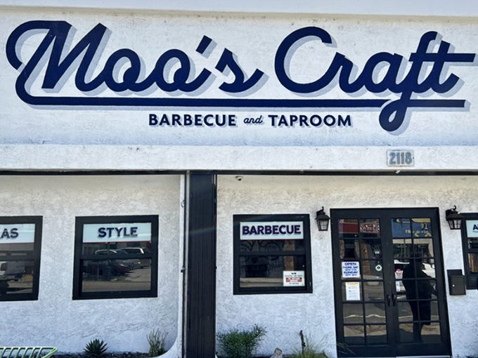 Moo's clean, minimalist storefront is like a blank canvas&mdash;soon to be splattered with the Jackson Pollock of BBQ sauces. Los Angeles meets Austin in the most delicious cultural exchange.