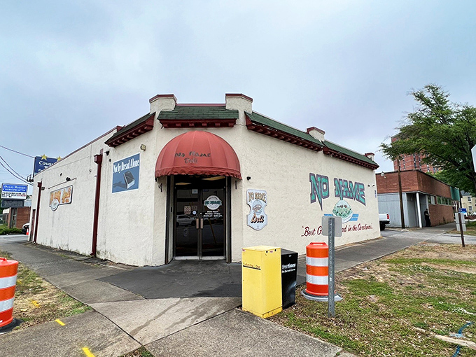 No Name Deli's humble storefront proves you don't need fancy signage when your chicken salad has its own fan club. 