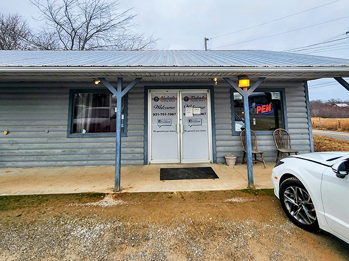 Roberts Family Diner's understated charm proves the best meals often hide in unexpected places.