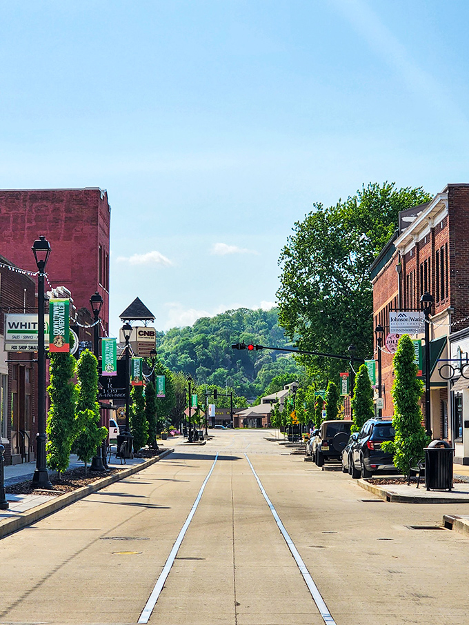 Sevierville's charming downtown invites you to park the car and rediscover the lost art of the afternoon stroll.