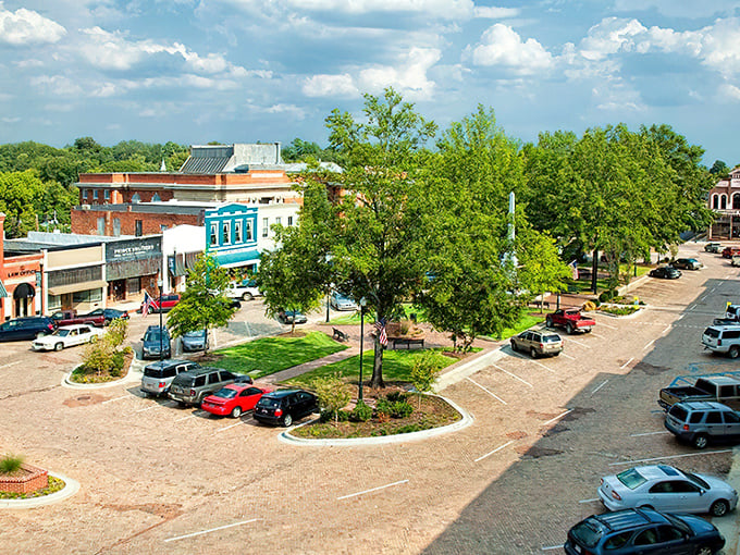 Brick-lined streets and historic architecture make Abbeville feel like stepping into a living postcard.