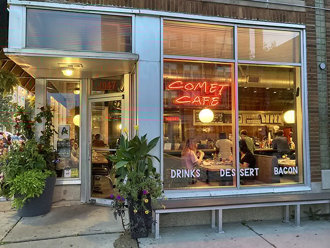 Comet Caf&eacute;: By day, a sunny breakfast haven. By night, a cozy spot where Milwaukee's cool kids gather for comfort food.