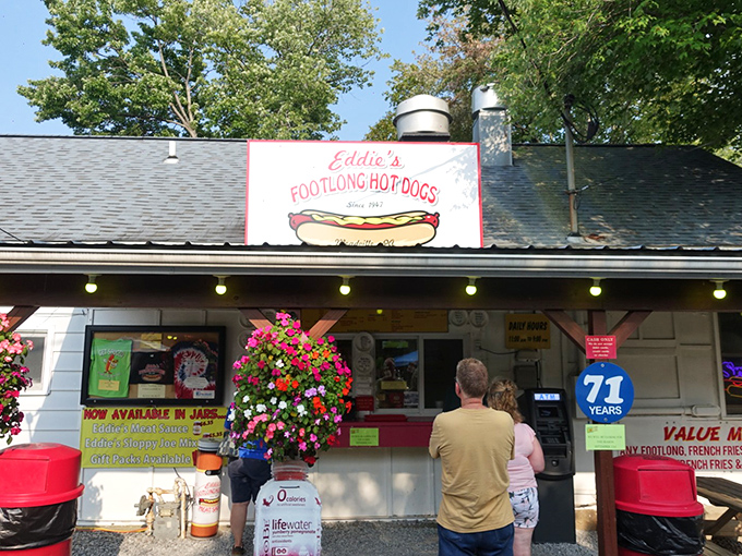 Seventy-one years of hot dog perfection! Eddie's cheerful exterior promises simple pleasures done extraordinarily well.