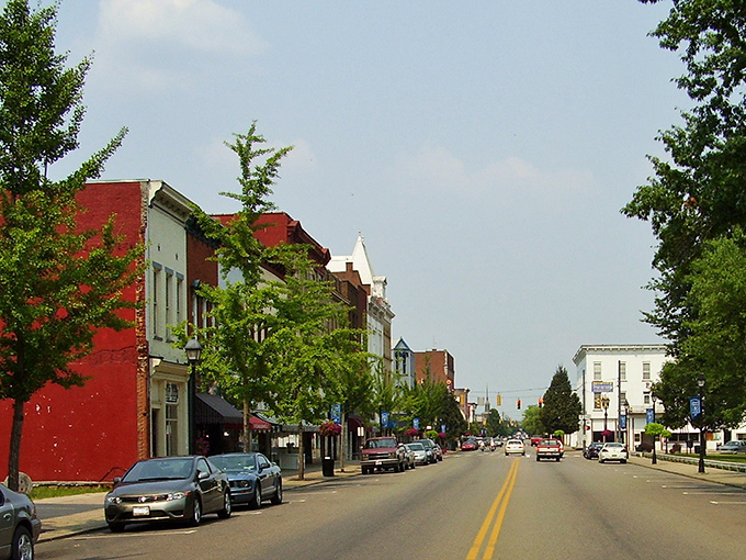 Gallipolis' urban landscape offers big-city amenities with small-town prices that'll make your Social Security smile.