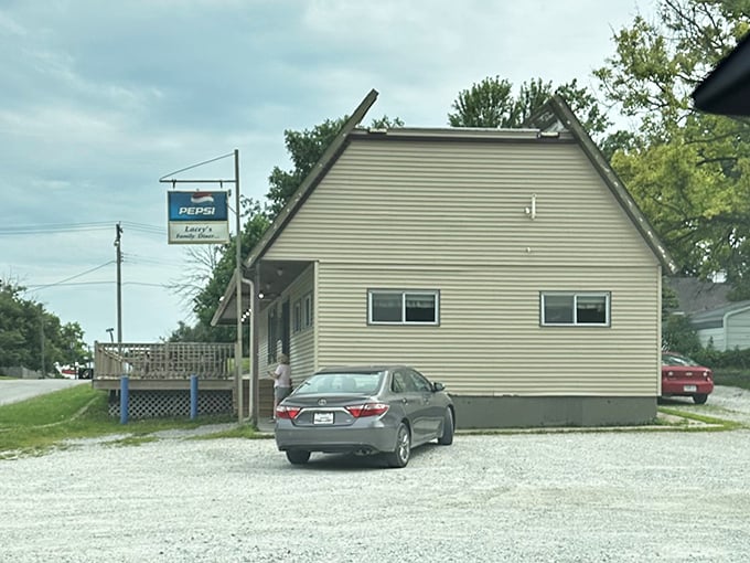 Don't let the humble exterior fool you – this little diner in Memphis, Missouri serves pancakes that would make IHOP executives weep.