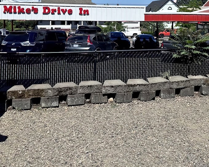 A packed parking lot tells the whole story. When locals line up their cars like this, you know you've found something worth joining the crowd for.