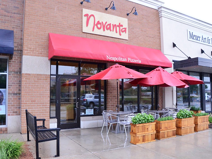 Red umbrellas and wooden planters create Novanta's sidewalk oasis. Those 90-second pizzas are worth lingering over for much, much longer.